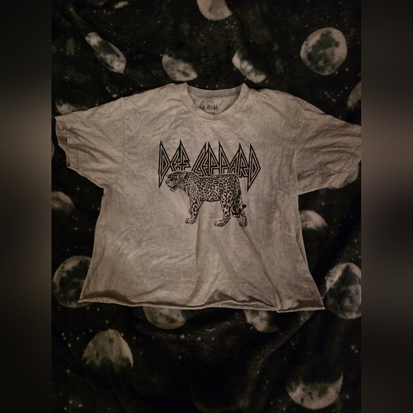 Def Leppard | Tops | Def Leppard Crop Top | Poshmark